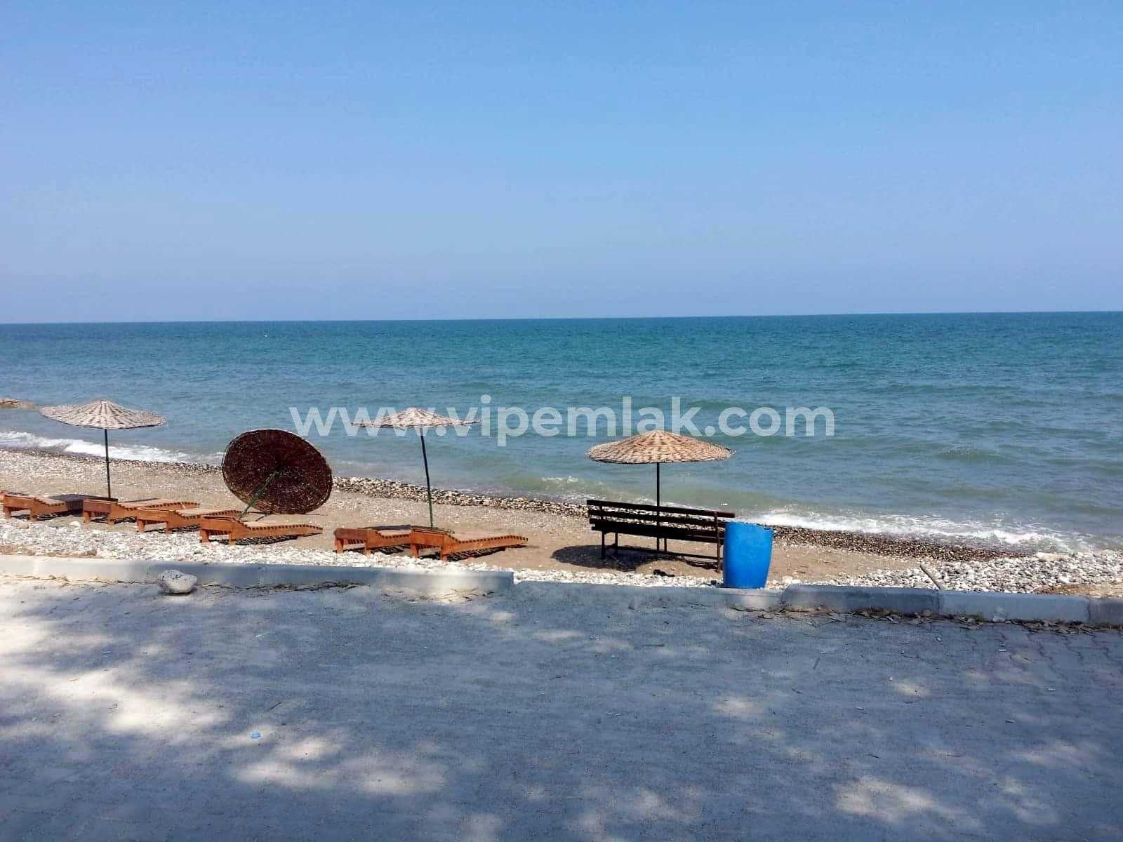 ÇEŞMELİDE DENİZE SIFIR KONUMDA KELEPİR FİYATTA SATILIK VİLLA ...